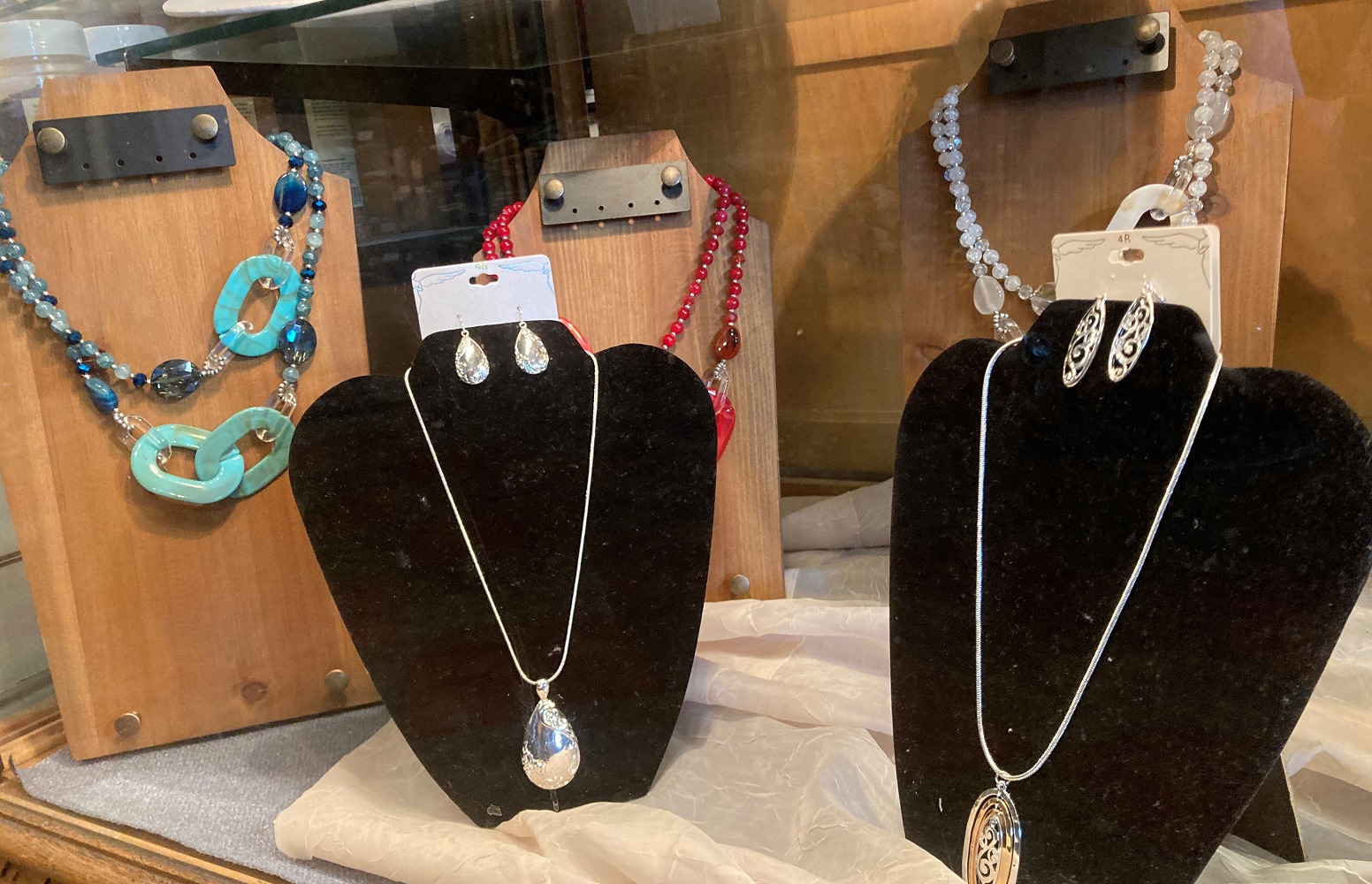 SOUVENIRS – Heidi's Gift Shoppe